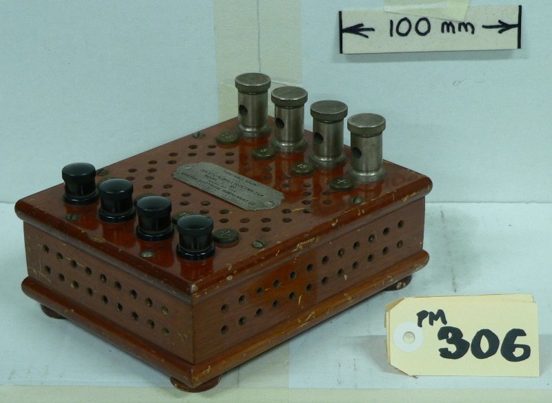 Portable Shunt for Weston Millivoltmeter | The University of Adelaide